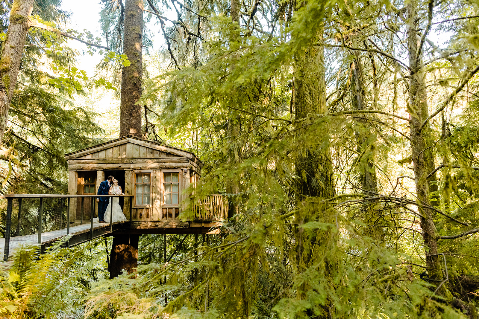 Treehouse Point Wedding Photographer