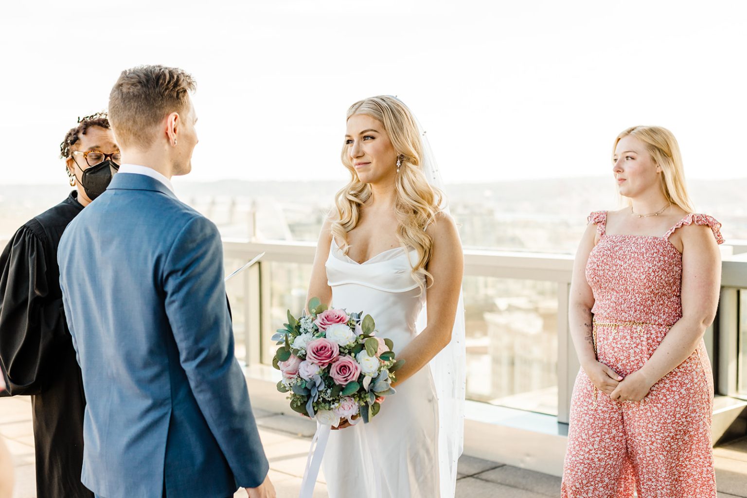 Elopement Photo Shoot at the Seattle Courthouse