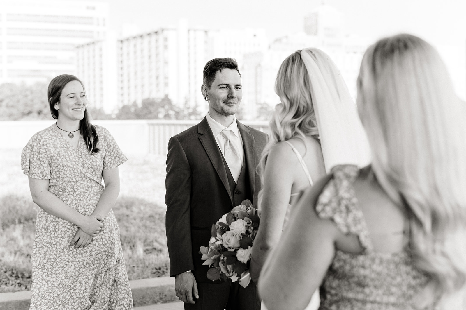 Elopement Photo Shoot at the Seattle Courthouse