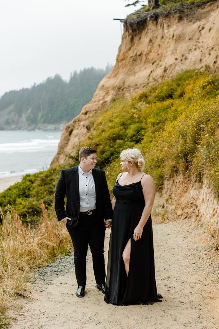 Oregon Coast Engagement Photos